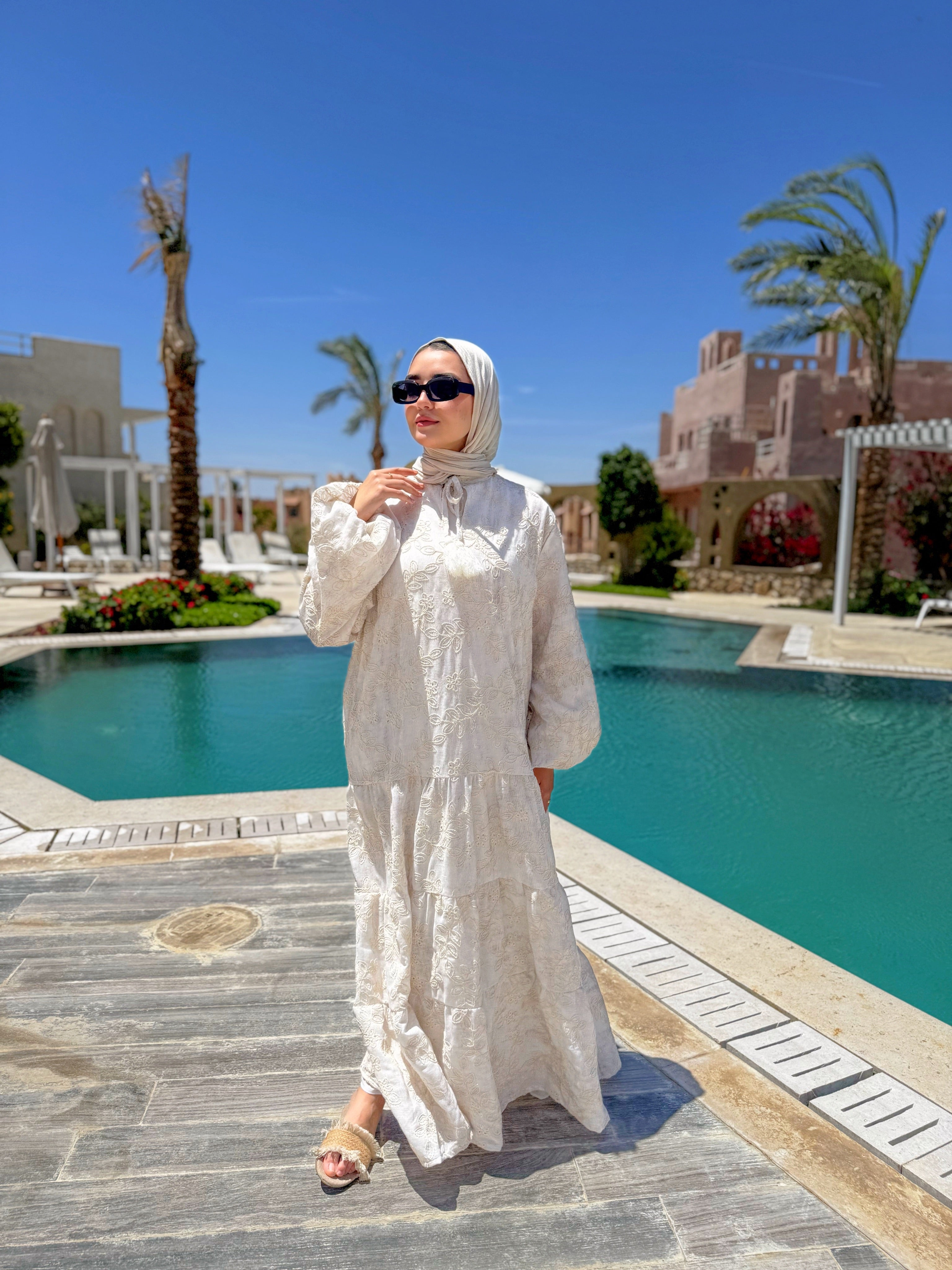 Colored Broderie Dress - Offwhite – Hijab Boutique